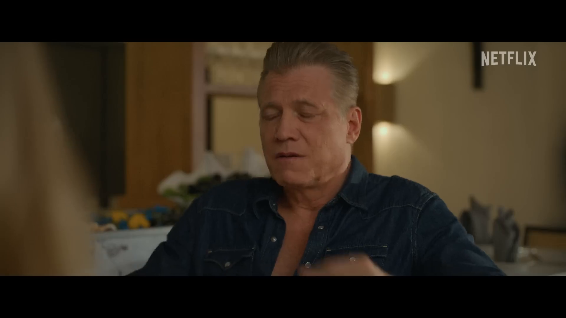 Topher Grace joue le rôle d'un sympathique baron de la drogue du ...