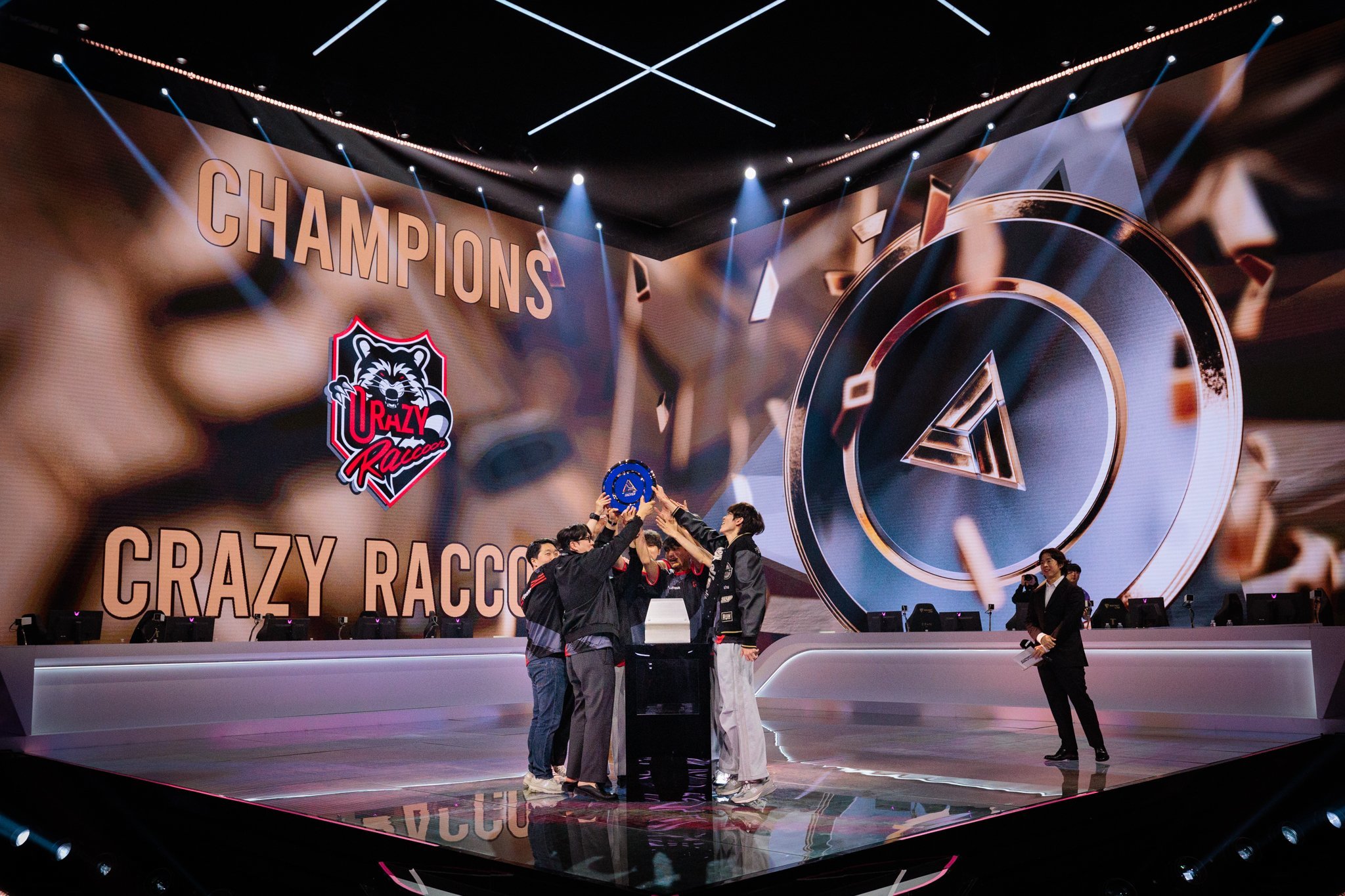Crazy Raccoon est le vainqueur du tournoi Esports World Cup Overwatch 2.