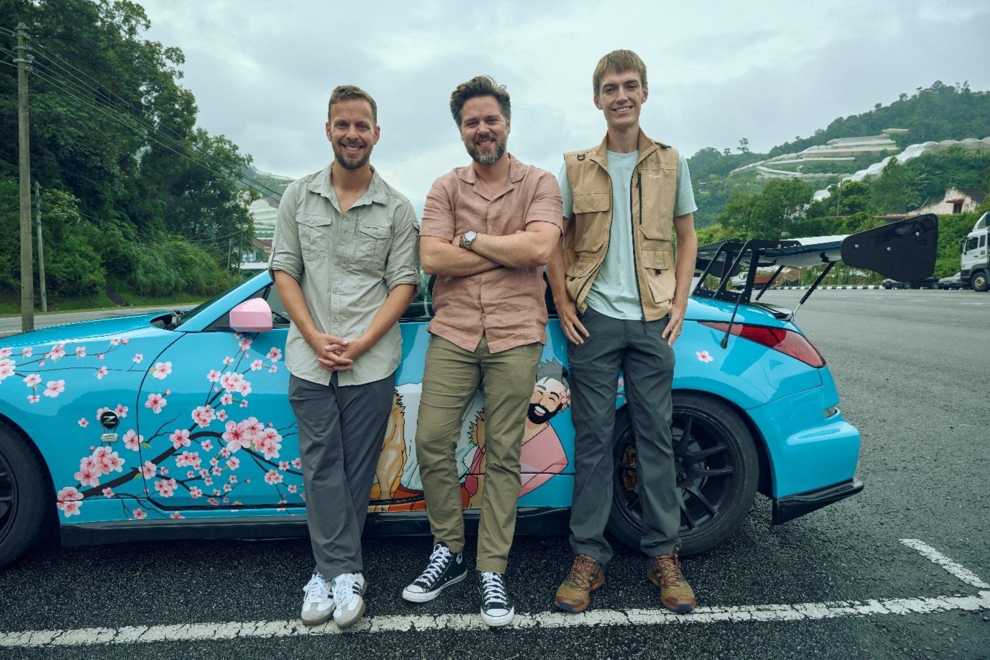 Le Grand Tour revient en 2026 avec trois nouveaux animateurs pour ...