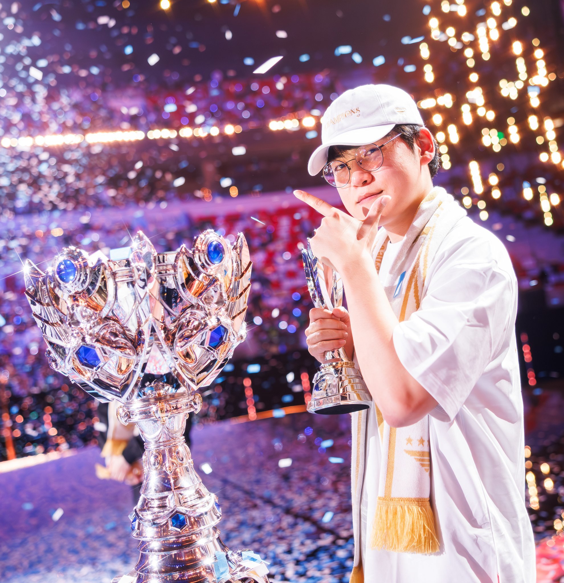 Gumayusi confirmé comme nouvelle recrue de Hanwha Life Esports - League ...