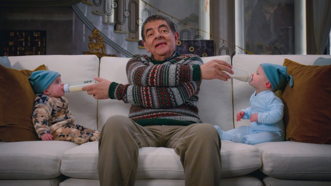 Rowan Atkinson reprend le rôle de Trevor Bingley dans la série qui ...