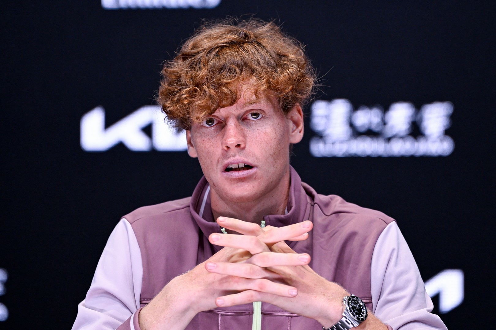 Jannik Sinner commence à défendre son titre ATP Finals contre Felix ...