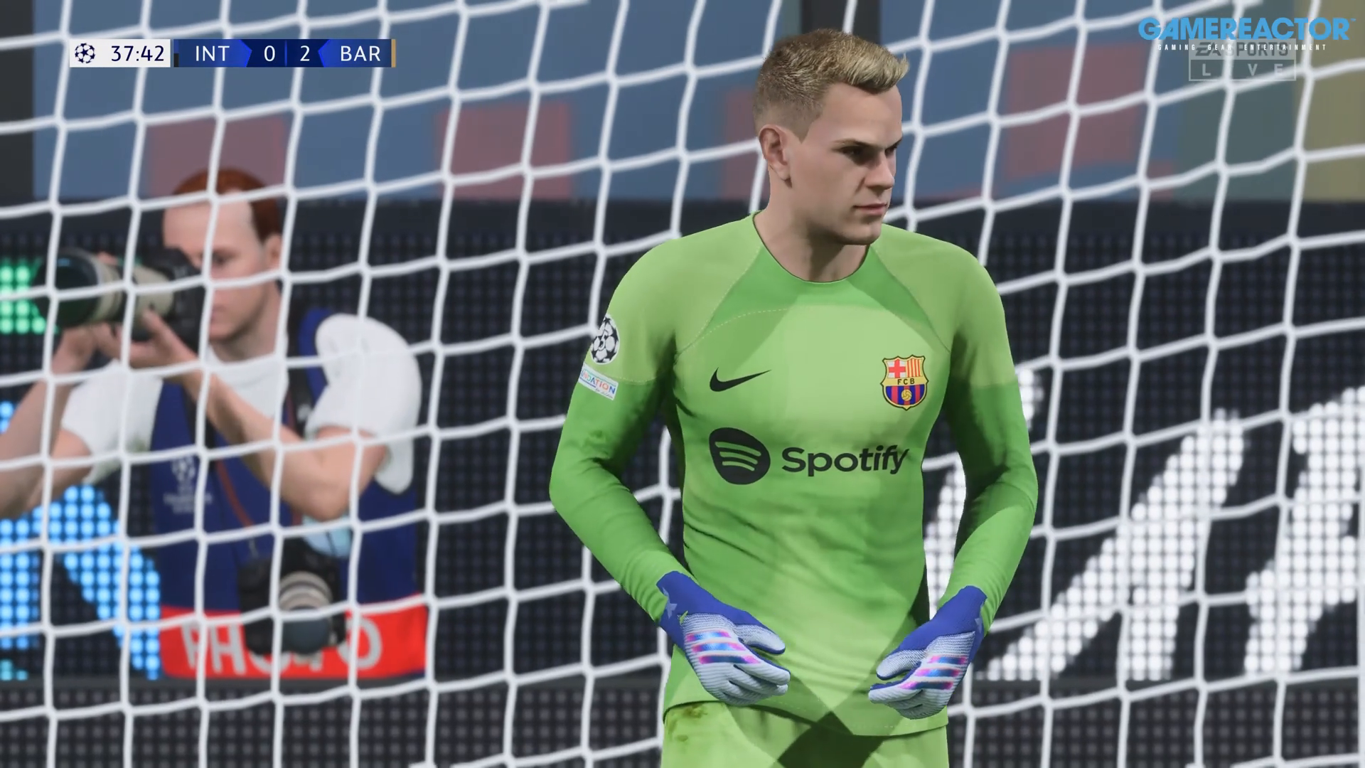 Jetez un coup d’œil à notre comparaison FIFA 23 vs eFootball 2023